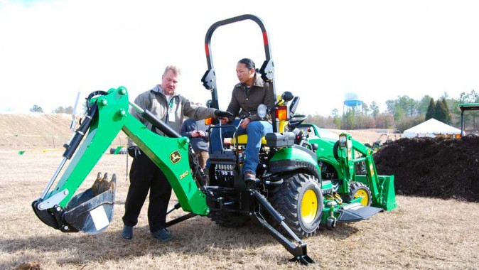 John Deere 1026R Sub-Compact Tractor Review