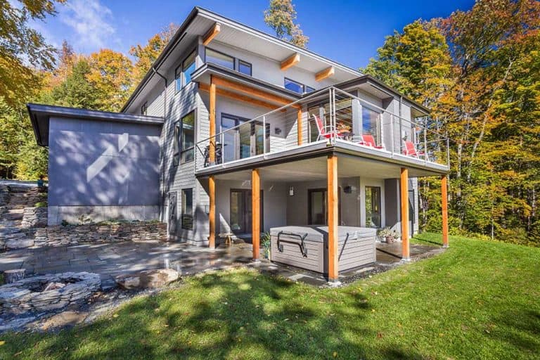 A Mid-Century Modern Prefab