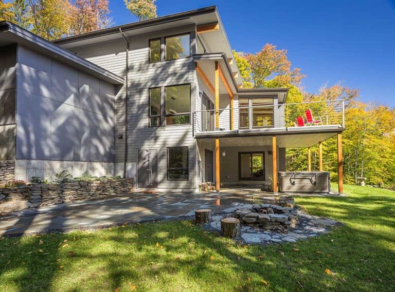 A Mid-Century Modern Prefab