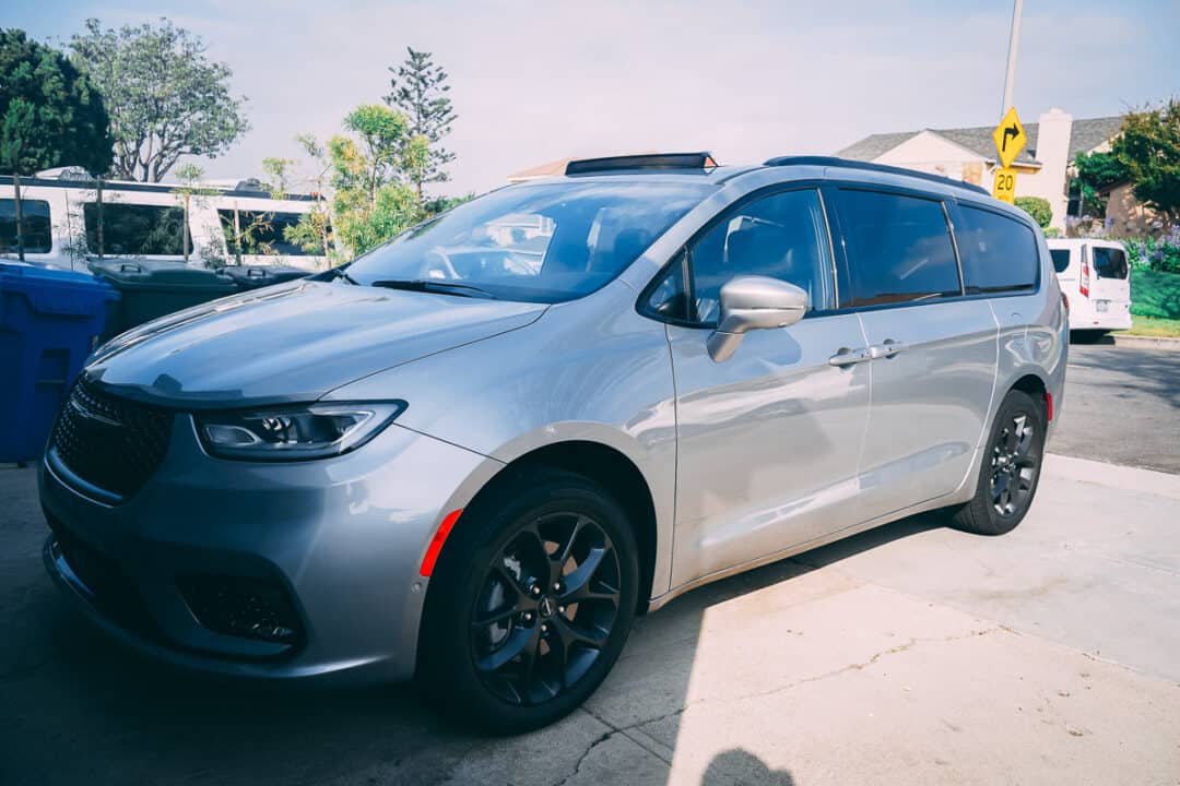 Chrylser Pacifica Photos